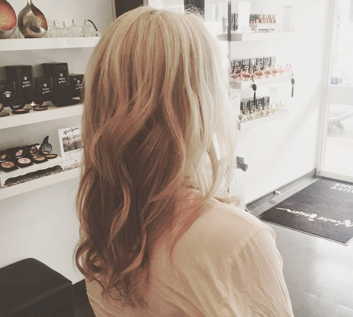 Having Blonde Hair – Pros And Cons Of Fair Hair | Diane Penelope Challis