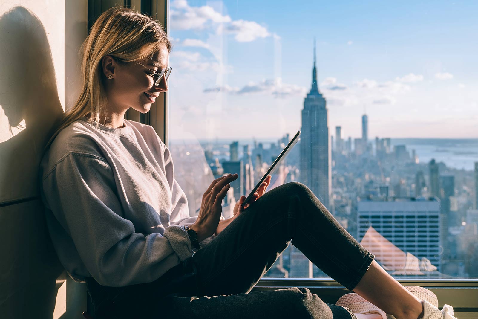 Working Abroad? Here Are Some Essential Tips | Diane Penelope Challis